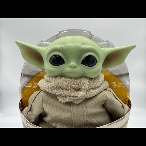 Star Wars Mandalorian | Toys | The Child Aka Baby Yoda Is Here Finally ...